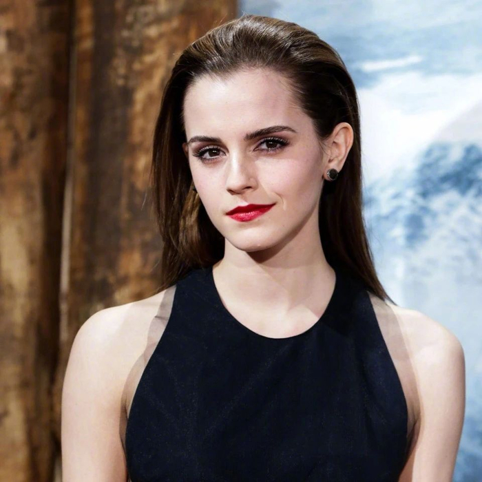 谈起英国女演员Emma Watson（艾玛·沃森）你想起了什么？|英国_新浪新闻