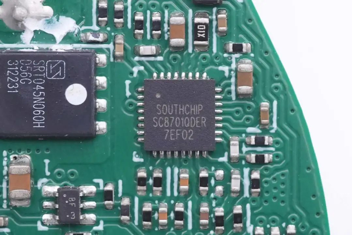 南芯科技同步升降压控制器SC8701被华为88W车充采用__财经头条