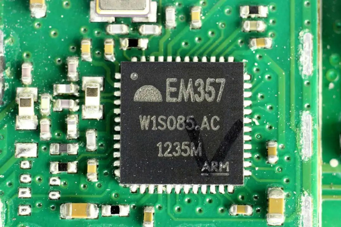 拆解报告：昱能250W光伏并网微逆变器|PCB_新浪新闻