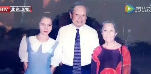 翁帆近照：这哪像47岁的人|清华大学|翁帆|杨振宁_新浪新闻