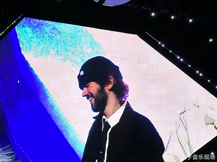 雨果Madeon和San Holo真的救活了VAC电音节……|雨果_新浪新闻