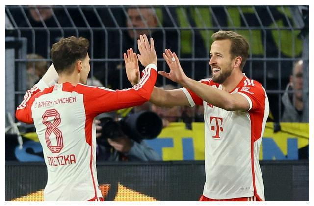 凯恩斩获德甲十场15球！拜仁队长大赞其超凡表现，48分钟造一球|凯恩|拜仁|德甲_新浪新闻