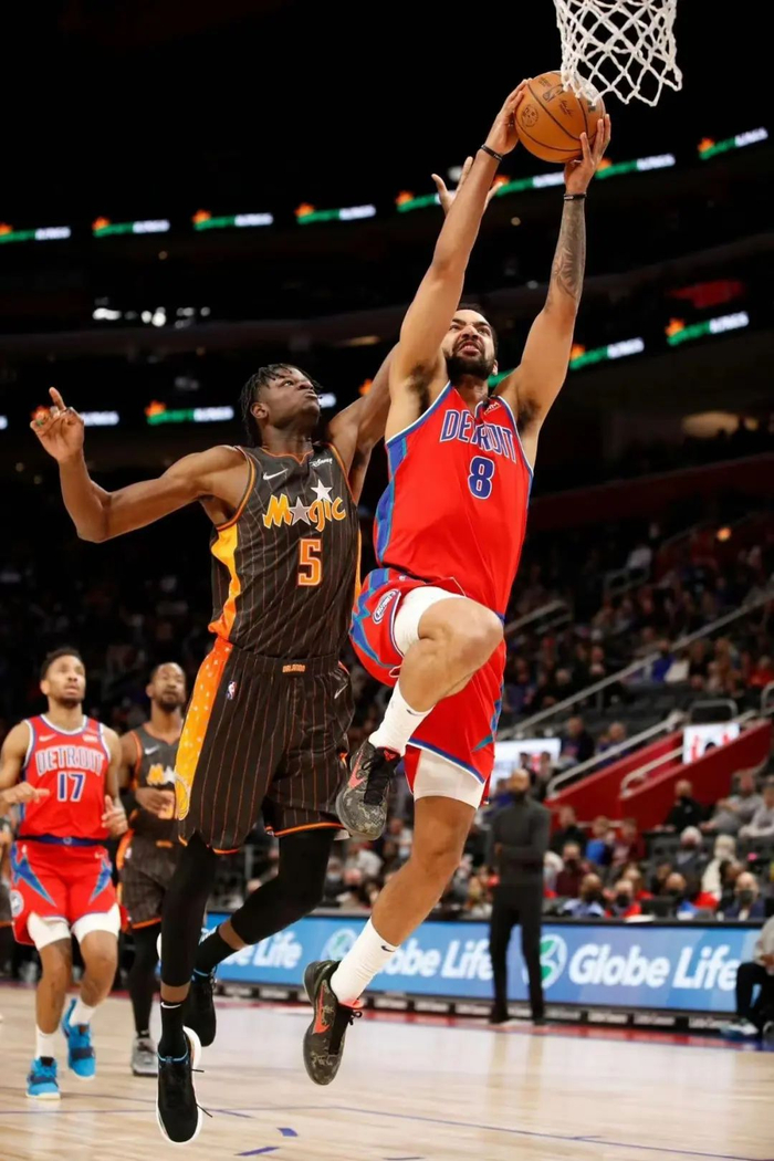 确认复刻！科比Kobe 6「意大利迷彩」实物首次曝光，发售日确认！|意大利|科比·布莱恩特|Kobe_新浪新闻