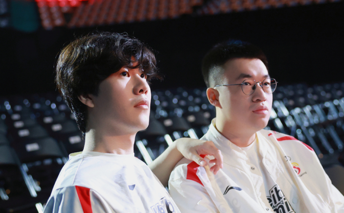 S13：力压DRX，IG斩获最帅战队冠军皮肤奖！Theshy还在C！|ig|T1|TheShy_新浪新闻