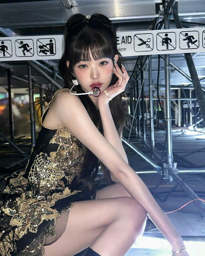 张元英ins更新，蝴蝶结高马尾好飒！美晕了|张元英|蝴蝶结|马尾_新浪新闻