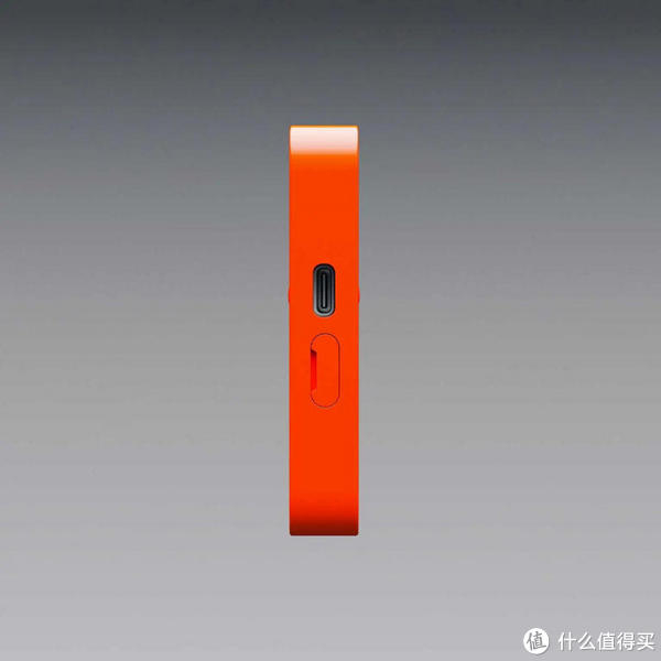 Rabbit R1 亮相 CES 2024：要成为用户和智能手机的交互中介|智能手机|ces|指令_新浪新闻