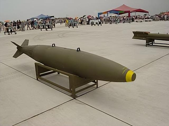 无线电近炸引信是怎么回事？啥原理？为啥要这样做？|MK84_新浪新闻