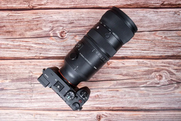 评测 | 适马70-200mm F2.8 DG DN OS Sports：极具竞争力的无反“大三元”长焦|适马_新浪新闻