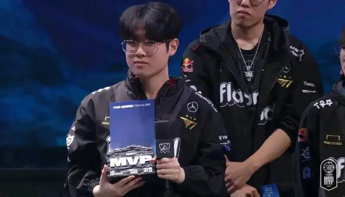 Theshy是历史第一上单吗？S10冠军Nuguri犀利点评|TheShy|nuguri_新浪新闻