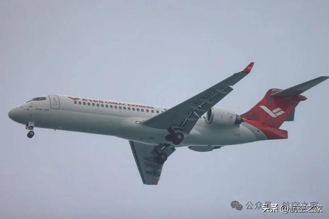 中国商飞派出5架飞机参加新加坡航展：C919、ARJ21齐上阵__财经头条__新浪财经
