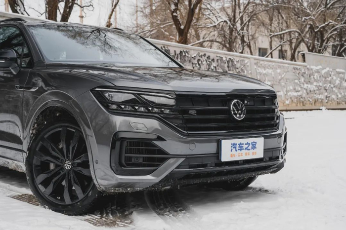 3.0T+8AT！标配空气悬架！与卡宴师出同门，价格便宜几十万！太香！__财经头条