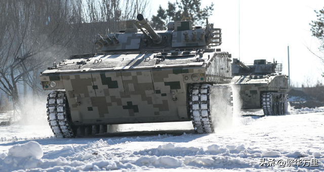 追赶世界第一，中国的第三代履带式步兵战车，如何发展？