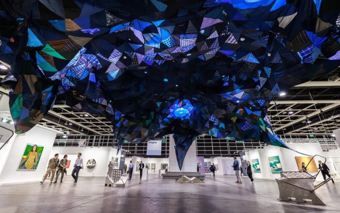 2024巴塞尔艺术展香港展会全面回归，激活亚洲艺术共振__财经头条