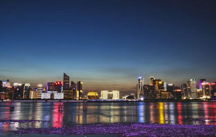 杭州正在被年轻人抛弃|杭州市