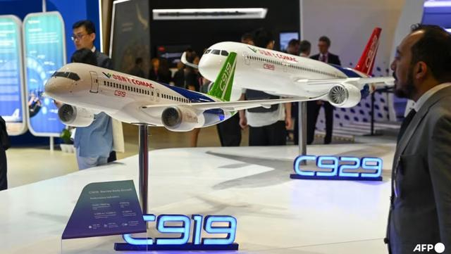 商飞开始研制C929宽体机，载客400人飞1.2万公里，对标787、A350|C919_新浪新闻