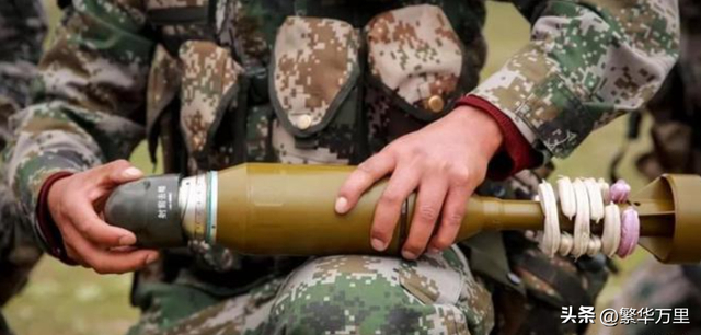 步兵利器，解放军陆军的82毫米迫击炮，到底有多强悍？|迫击炮|毫米迫击炮|陆军|解放军_新浪新闻