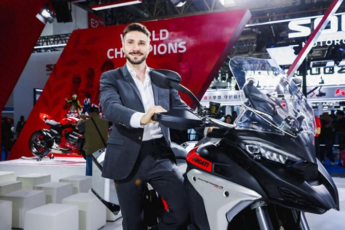 北京国际摩托车展，对话杜卡迪中国市场总监Joshua Brosius__财经头条