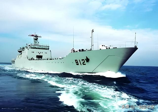 决胜海峡2：中国072A大型坦克登陆舰|东海舰队|中国|南海舰队_新浪新闻
