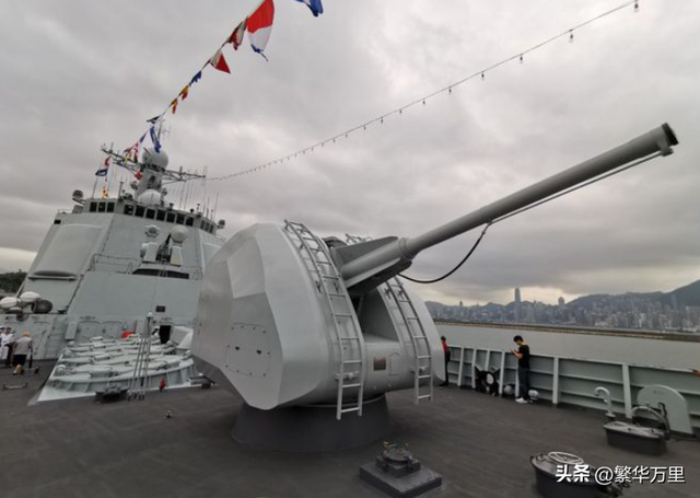 整个054系列护卫舰，重新使用100毫米舰炮，到底有多强悍？|054A型_新浪新闻