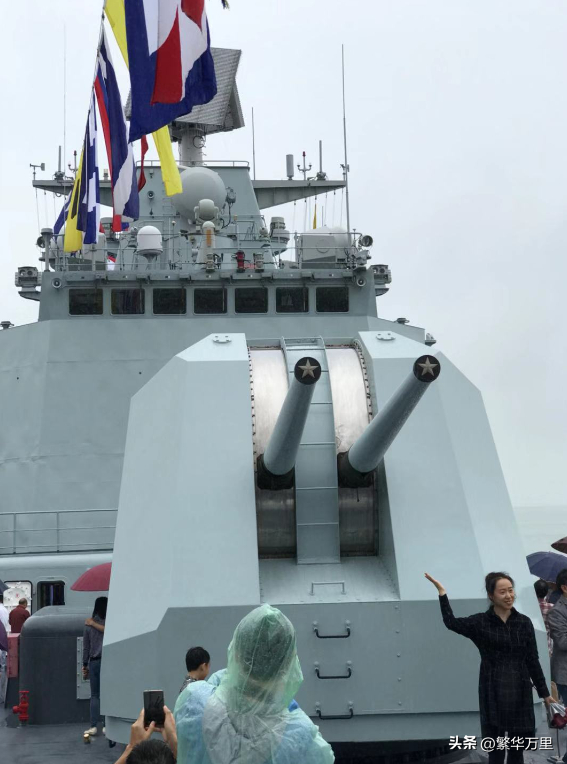 整个054系列护卫舰，重新使用100毫米舰炮，到底有多强悍？|054A型_新浪新闻