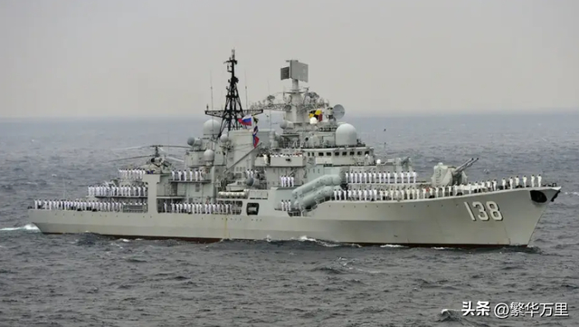 052C型驱逐舰，总计6艘，两大批次之间，为何隔了8年？__财经头条__新浪财经