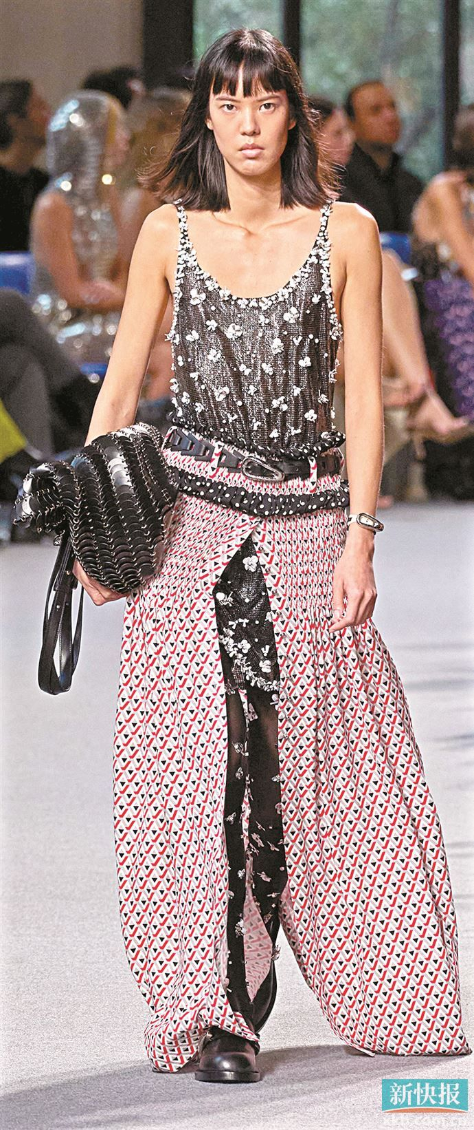 预约新季波西米亚式浪漫__财经头条__新浪财经