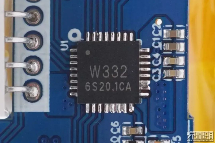 我们拆了12款绿联充电宝，发现内置这些国产协议芯片|移动电源|绿联|USB-C_新浪新闻