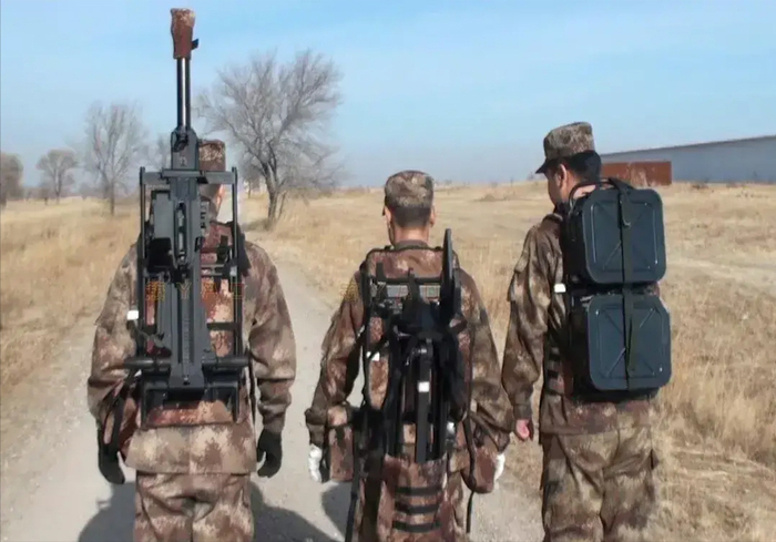 看一看我军步兵未来十年的单兵重火力装备|反坦克导弹_新浪新闻