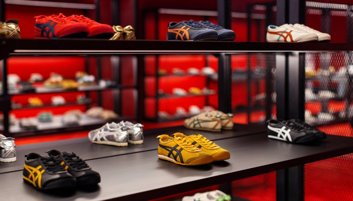 鬼冢虎中国市场密集开设概念性门店，但生意没那么好做|新产品发布|日本|耐克|人民币|运动品牌_新浪新闻