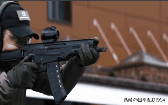 AM-17突击步枪：将于2025年大规模量产，满足俄军和强力部门使用|突击步枪|卡拉什尼科夫|俄军_新浪新闻