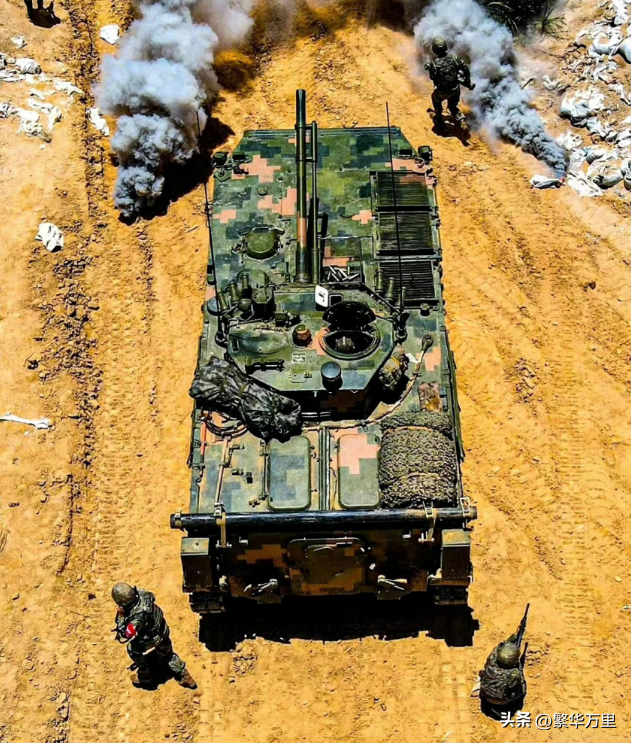 韩国的K21，与中国的04A式，两大步兵战车，到底谁更强悍？|步兵战车|韩国陆军|BMP3_新浪新闻