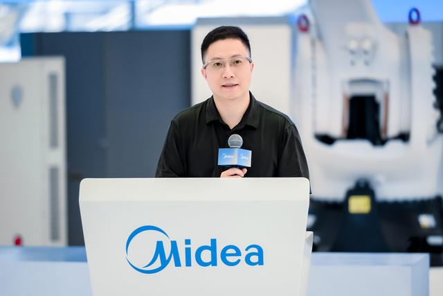 美的第二届远见者大会：探索具身AI与能源转型的未来|机器人|智能|中国科学院|赵天寿|邓涛_新浪新闻