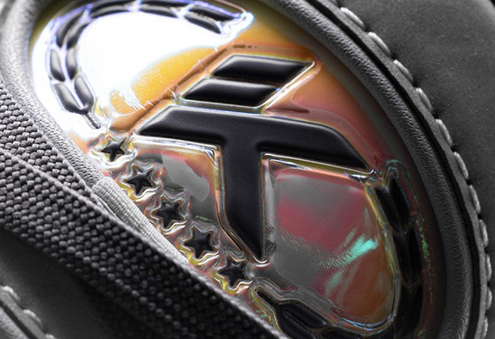 安踏 KT10 正式发布！科技详解来了！__财经头条__新浪财经