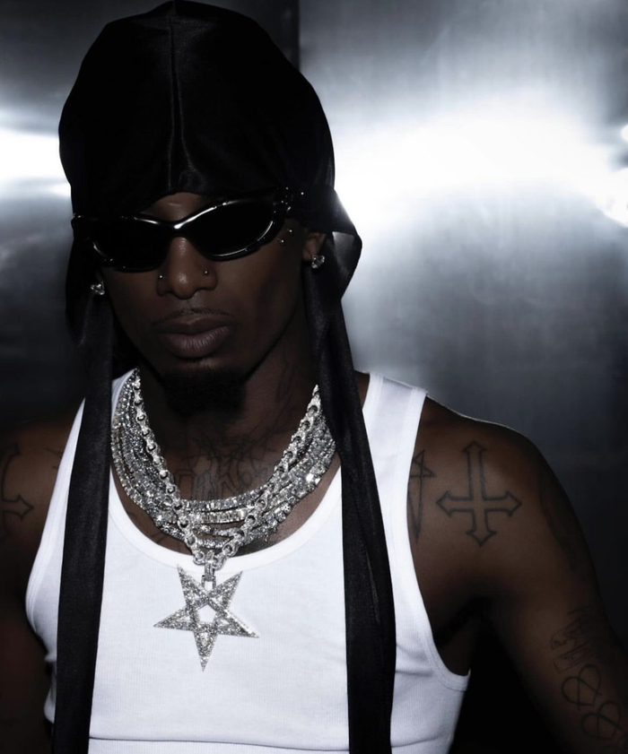 2025年，什么才是Opium小子们的新宠？|穿搭_新浪新闻