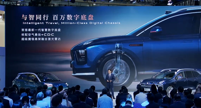 广汽埃安昊铂 HL 旗舰大六座 SUV 亮相：纯电/增程双动力|广汽|SUV|6座_新浪新闻