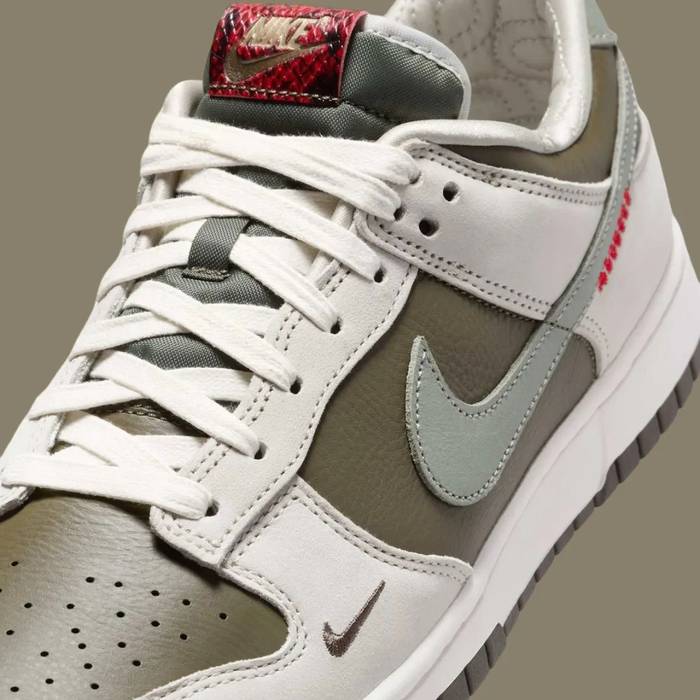 蛇年CNY！「春节Dunk」官图大曝光，定档发售了...|nike|Nike|鞋款|通用|情报_新浪新闻