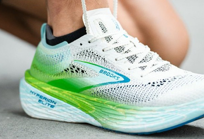 搭载全新顶级缓震！Brooks 竞速旗舰刚刚登场！|Brooks|竞速|旗舰_新浪新闻