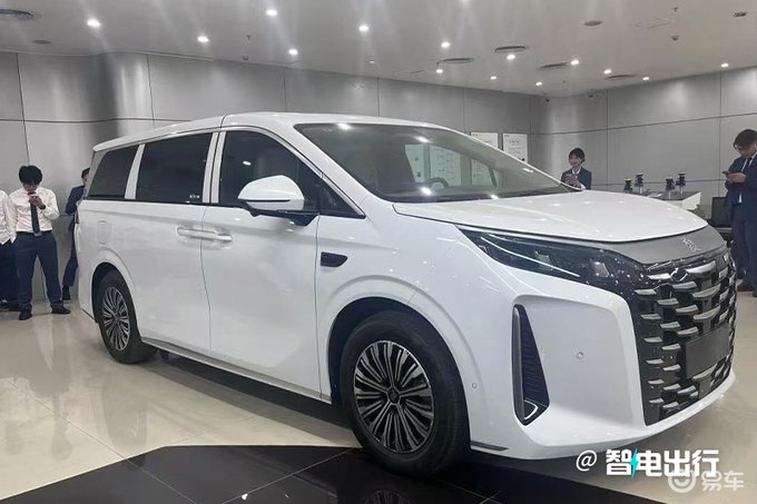 比亚迪4S店：夏MPV明年1月8日上市！卖28万起？__财经头条