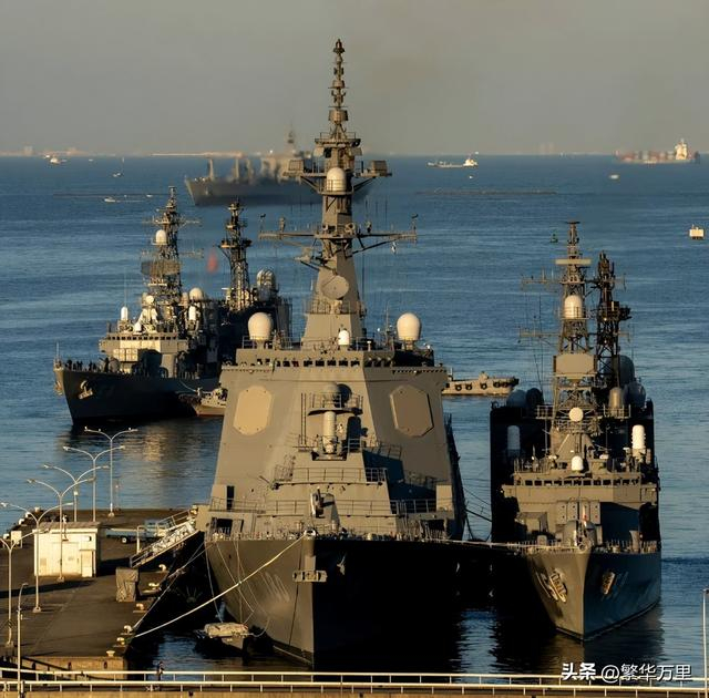 055B型驱逐舰，1.5万吨级，新一代主力，到底需要多少艘？|驱逐舰|吨级|满载排水量|舰艇|吨位_新浪新闻