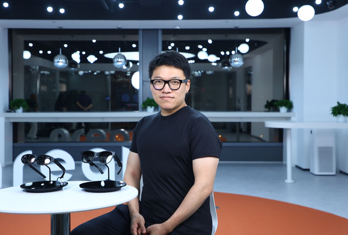 对话XREAL创始人徐驰，自研AR芯片并不是要与高通们为敌|徐驰|芯片|眼镜_新浪新闻