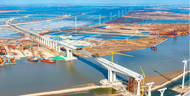 G228 丹东线滨州段套尔河特大桥顺利合龙|套尔河|滨州|合龙_新浪新闻