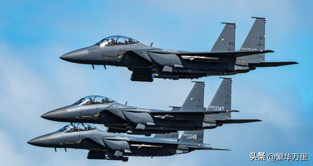 日本的困局，F15J战机，延寿到2060年，为何赶鸭子上架？__财经头条__新浪财经