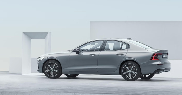 【车选】二线豪华反攻战：凯迪拉克CT5、捷豹XEL、沃尔沃S60，BBA之外的新选择？__财经头条