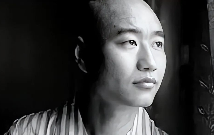 丛飞：资助183个“白眼狼”，妻子被砸死，他的经历你无法想象|义演|邢丹|女孩|父母|儿子_新浪新闻