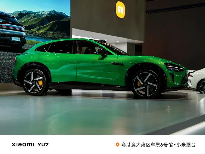 小米YU7价格正式公布：标准版25.35万、Pro版27.99万、Max版32.99万，9种配色全部亮相|小米|25-35万|雷军_新浪新闻