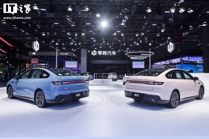 零跑 B01 纯电轿车预售 10.58 万元起，预计下月上市交付|轿车|续航里程|CLTC_新浪新闻