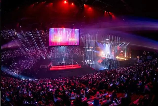 官宣！S15世界赛三大举办地公布，一项改动观众狂喜，LPL力争决赛|决赛|总决赛|赛区_新浪新闻