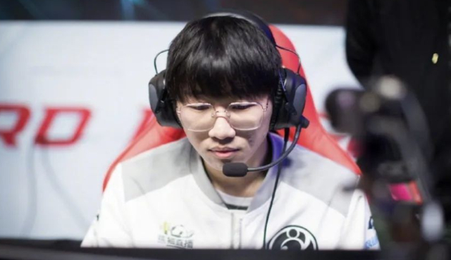 iG三叉戟再无重聚之日，Ning透露原因很现实！LPL女主持飞来横祸|三叉戟_新浪新闻