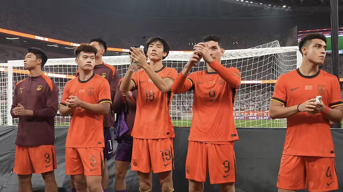 CCTV5+直播，U23国足变阵多进球，弱旅没世界排名 朱鹏宇头球占优__财经头条__新浪财经