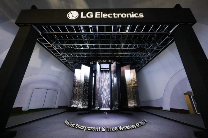 闪耀APEC 2025，LG电子以前沿科技沉浸式展现未来技术愿景__财经头条__新浪财经